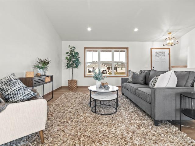 2041 bear paw trail