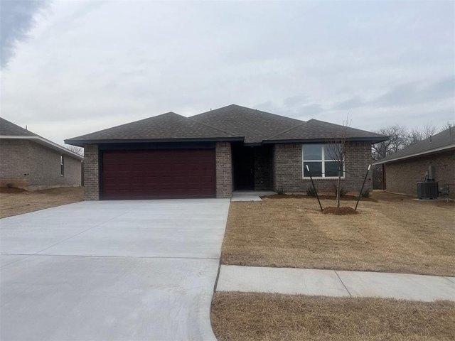 2041 Brush Creek Way, Newcastle, OK 73065