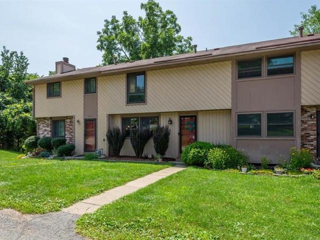 2041 Clearfork Rd, Bridgeville, PA 15017