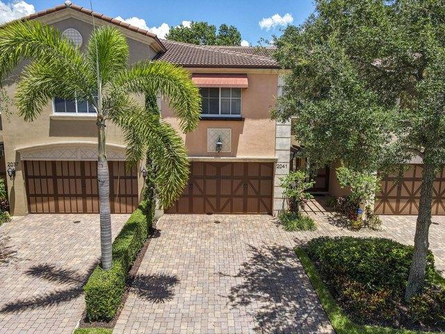 2041 Foxtail View Ct, West Palm Beach, FL 33411