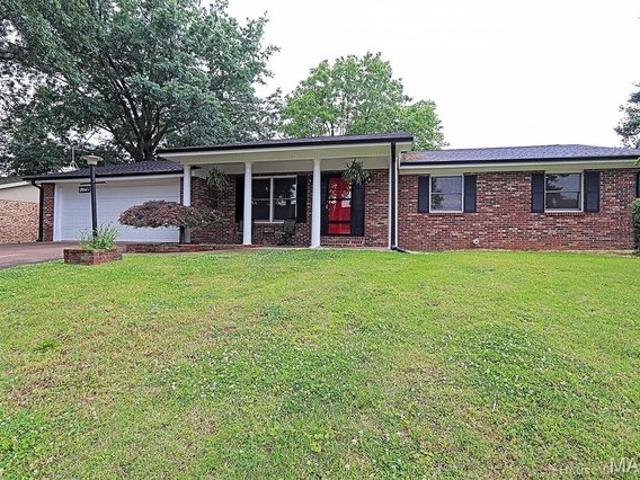 2041 Steven Dr, Cape Girardeau, MO 63701