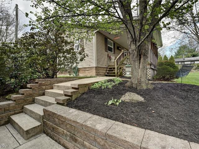 2041 Thrasher Road SW