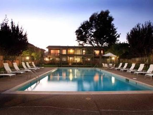 $2041 / 1br 712ft² 1BR 1BA Great Move in Specials HOMES Won't last at these prices!