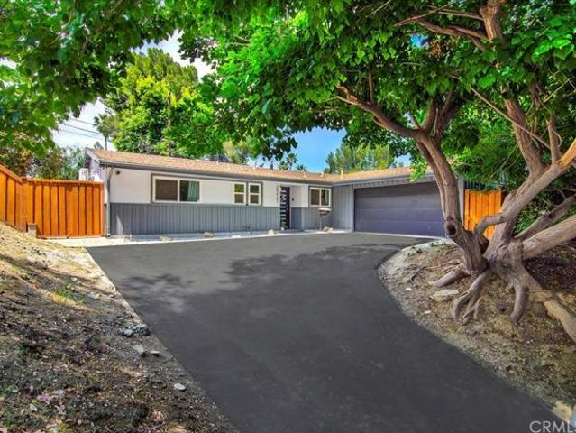 20427 Califa St, Woodland Hills, CA 91367