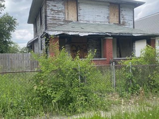 2042 E Adams St, Indianapolis, IN 46218