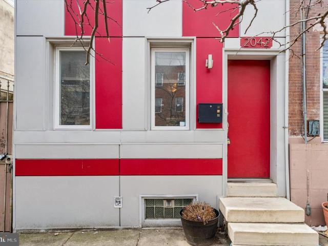 2042 E Huntingdon Street