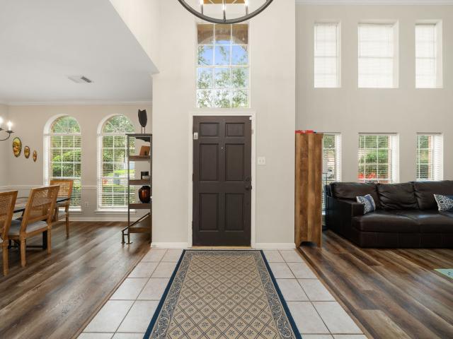 2042 Lodge Crest Court
