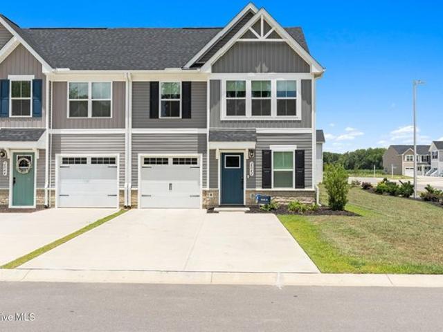 2042 Parow Ln NW, Calabash, NC 28467