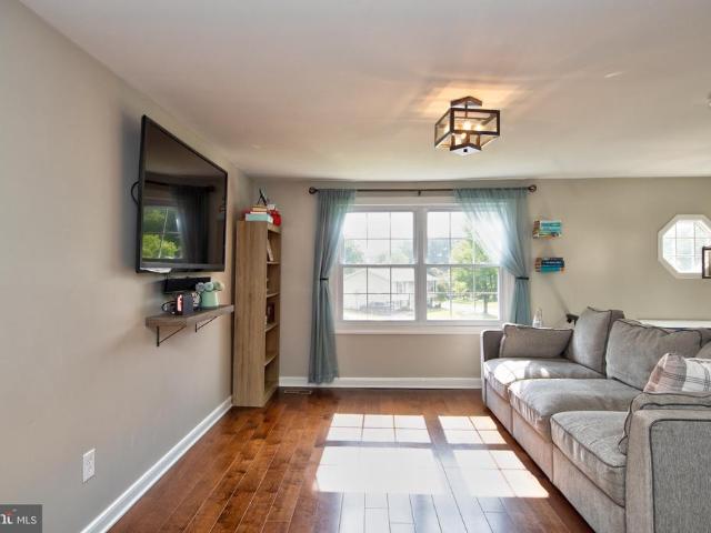 2042 Rushmore Court