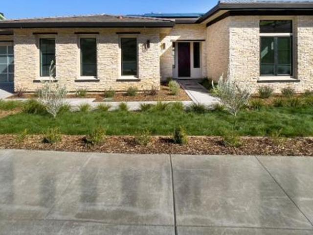2042 Ritchie St, Folsom, CA 95630