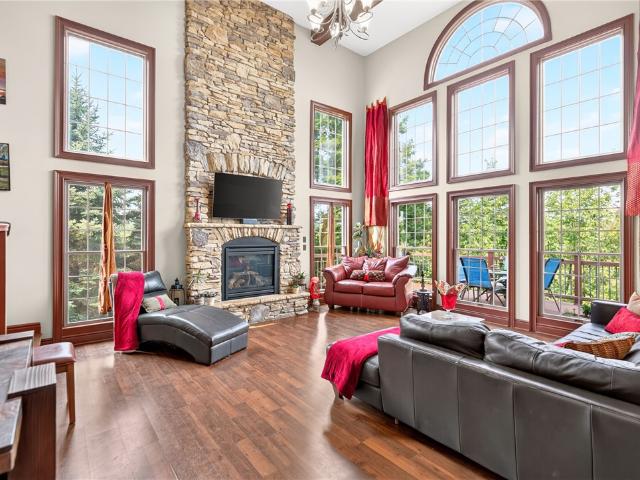 2042 sterling drive