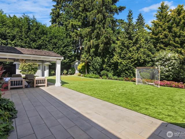 2042 77th Ave NE, Medina, WA 98039 | MLS #2540