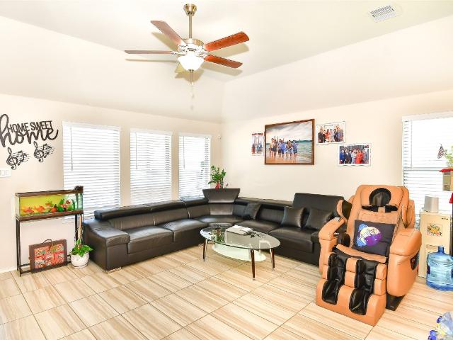 20430 Windcrest Colony Trail
