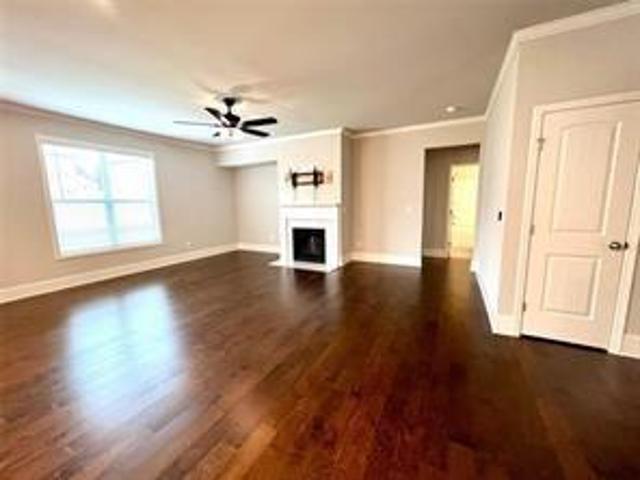 2043 Hamilton Lake Parkway