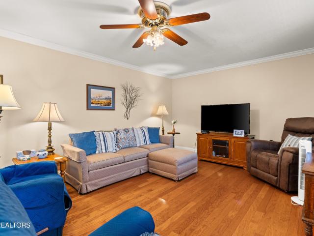 2043 Independence Drive