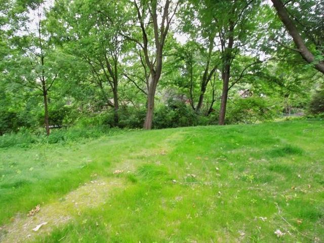 2043 12th St, East Moline, IL 61244
