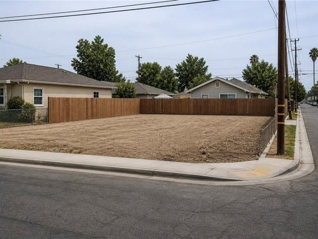 204 11th St, Redlands, CA 92374