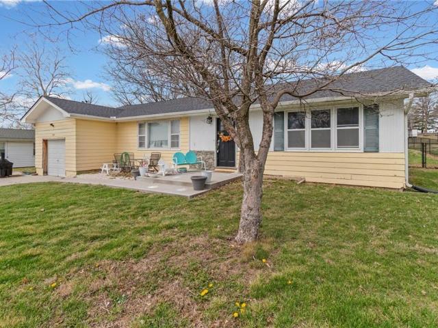 204 1st St, Richmond, MO 64085 | MLS #2609 | Compass