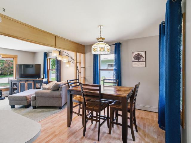204 2nd Street NW
