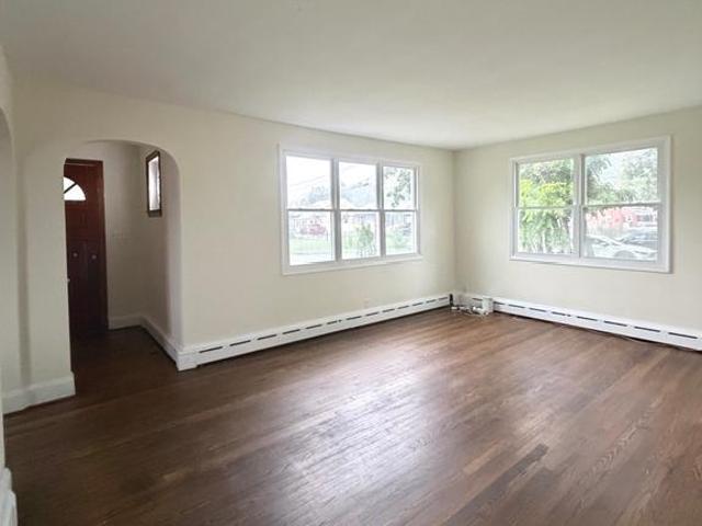 204 5Th Avenue SW