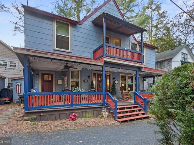 204 5th St, Mount Gretna, PA 17064