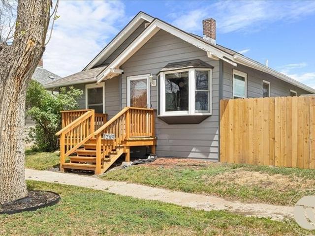 204 6th St W, Roundup, MT 59072