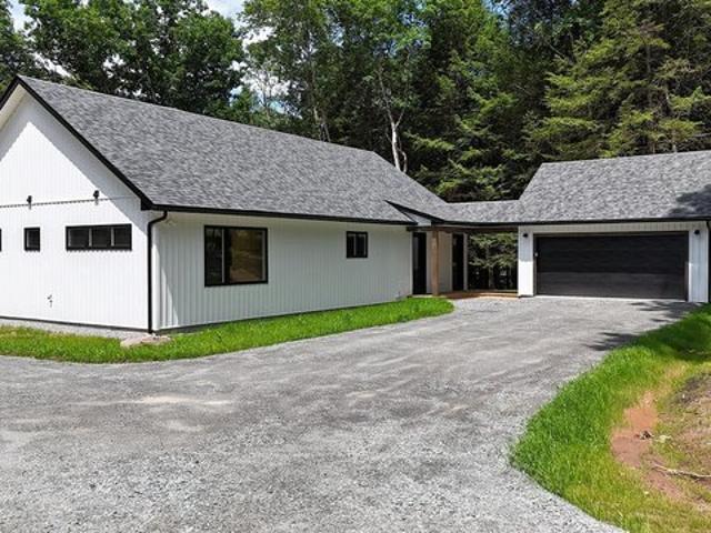 204 Country Rd, Callicoon, NY 12723