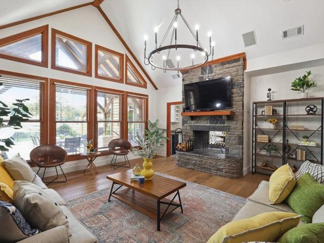 204 Covey Ln, McKinney, TX 75071