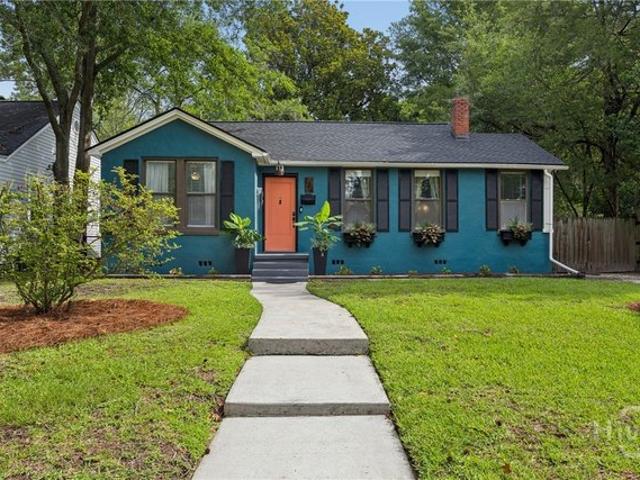 204 Columbus Dr, Savannah, GA 31405