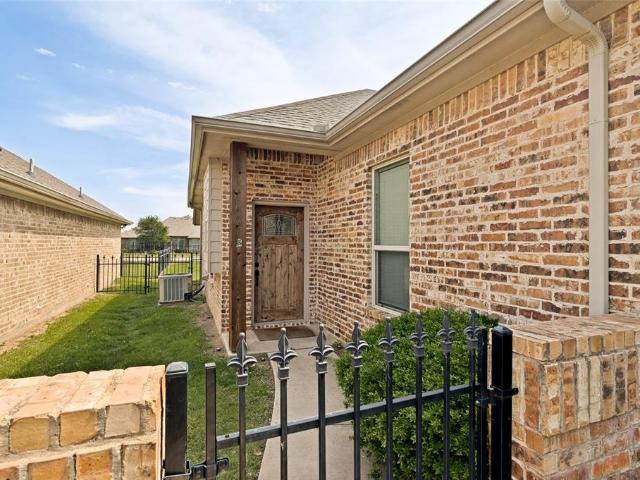 204 Captains Court