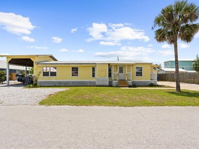 204 Carolina Dr, Mexico Beach, FL 32456