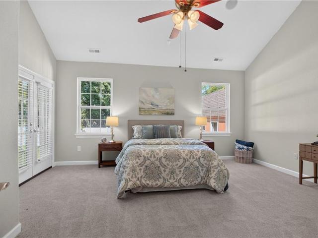 204 Castleberry DR