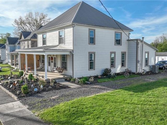 204 and 206 W Marietta St, Woodsfield, OH 43793