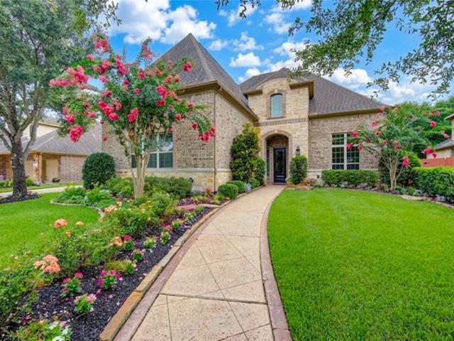 204 Anderson Ranch Ln, Friendswood, TX 77546