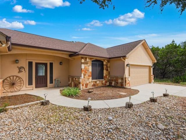 204 Bogi St, Canyon Lake, TX 78133
