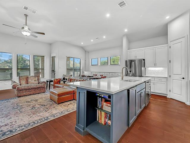 204 Belford St, Georgetown, TX 78628 | MLS #2803 | Compass