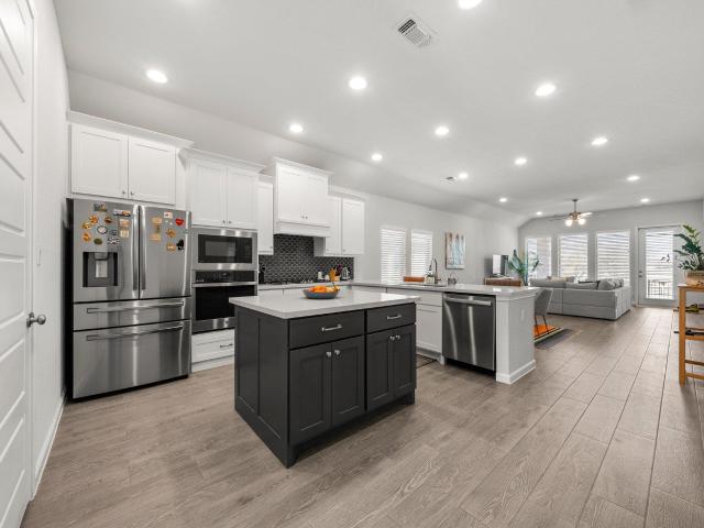 204 Bluff Creek Ln
