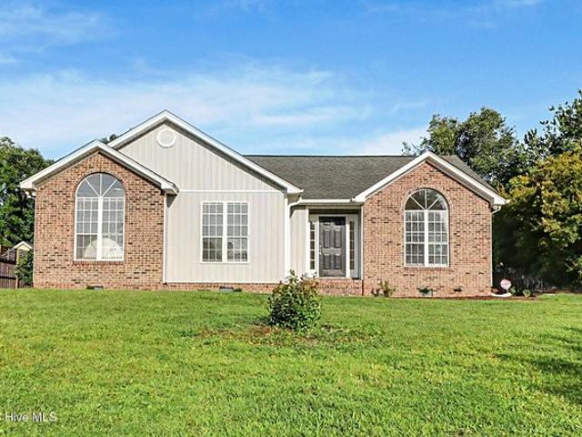 204 Bramble Ct, Castle Hayne, NC 28429