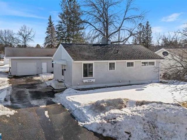 204 Brandon Rd, Hoyt Lakes, MN 55750