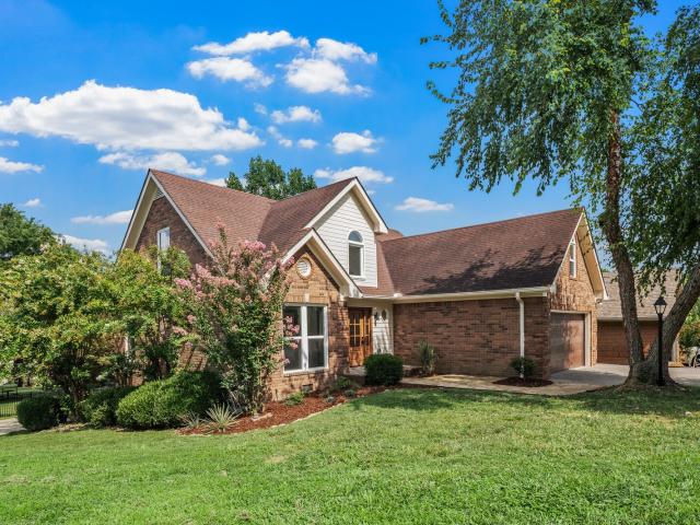 204 Breakwater Dr