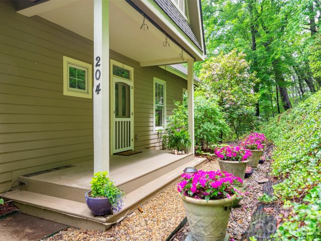 204 Briarcliff None # 5