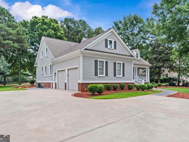 204 Broadlands Drive