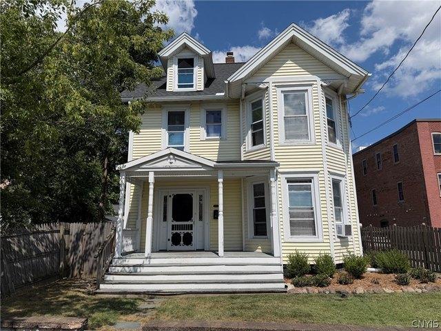 204 Brow St, Liverpool, NY 13088