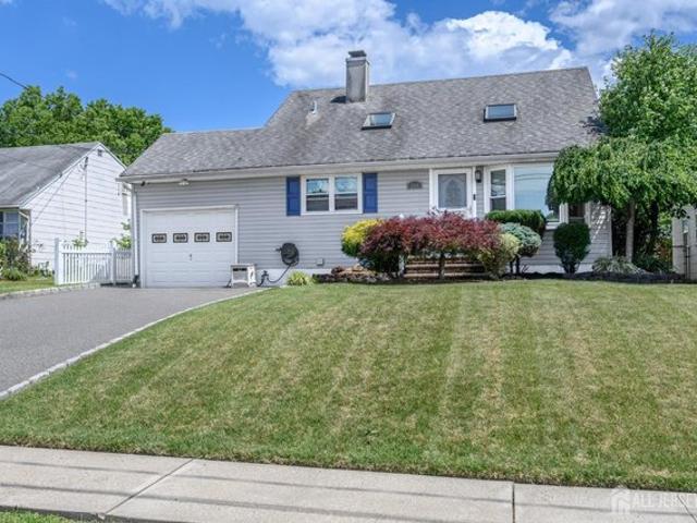 204 Brown Ave, Iselin, NJ 08830