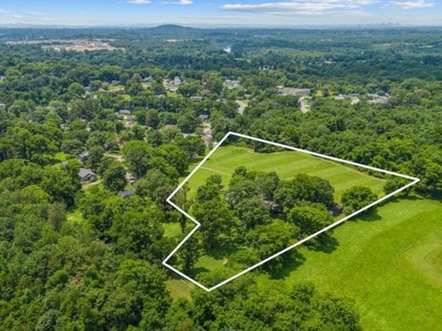 204 Butlers Ln, Old Hickory, TN 37138