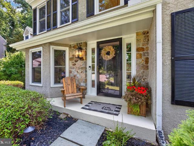 204 Buttonwood Drive