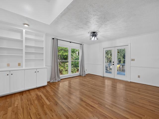 204 Buck Point Court