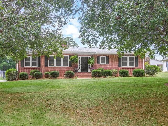 204 Byrnes Ave, Abbeville, SC 29620