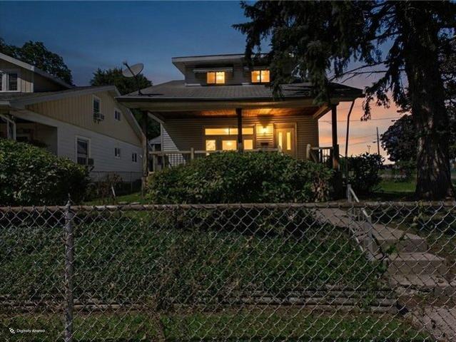 204 Goodrich St, Erie, PA 16508