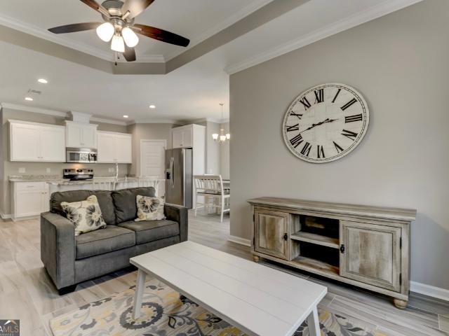 204 Gary Circle